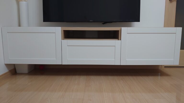 IKEAのフロートテレビボード「ベスト―」を夫婦2人で壁掛けDIY！ | パワフル男子のワーママyumi